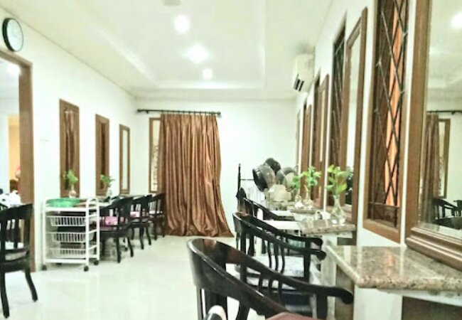 10 Rekomendasi Salon Jakarta Timur Bagus Terbaik 6rb